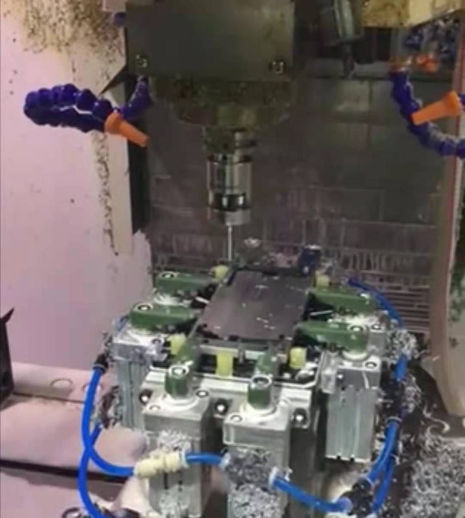 Touch probe application in mobile phone house machining - SilverCNC